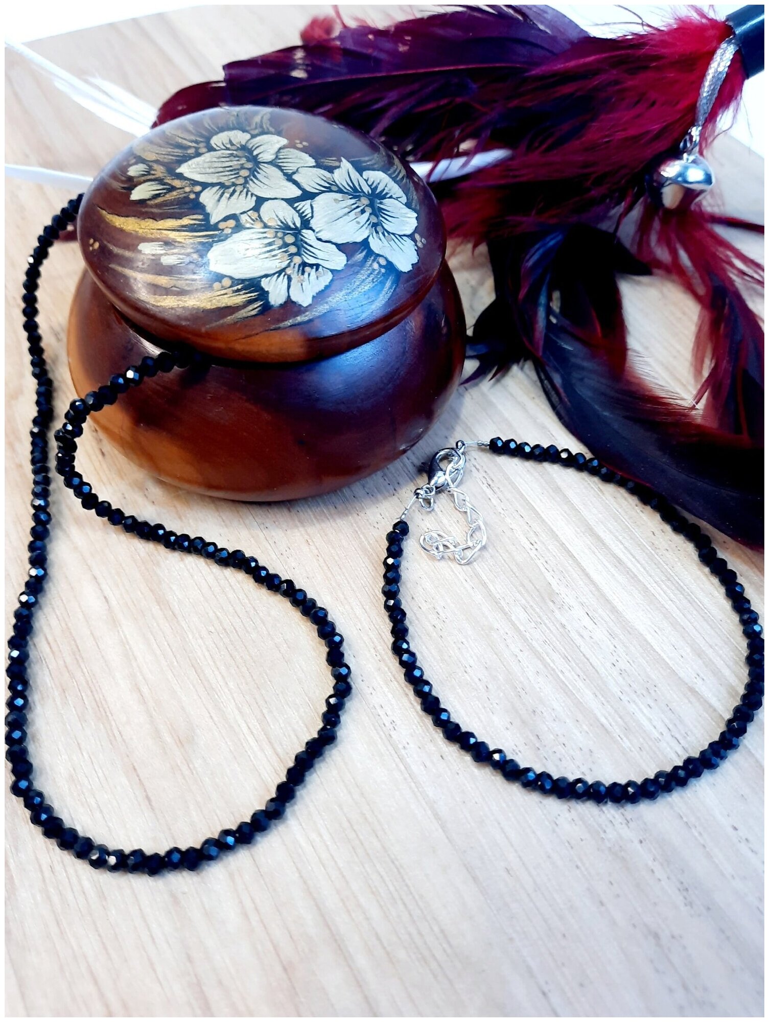 Комплект бижутерии: браслет, чокер, шпинель