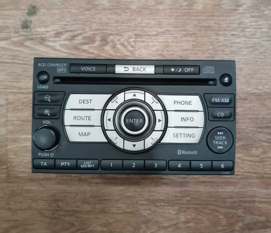 Б/У Магнитола, Nissan (Ниссан)-QASHQAI (07-) NISSAN QUASHQAI (07-) FM/CD/MP3/Bluetooch Потертости, рабочая. 459004 NISSAN...