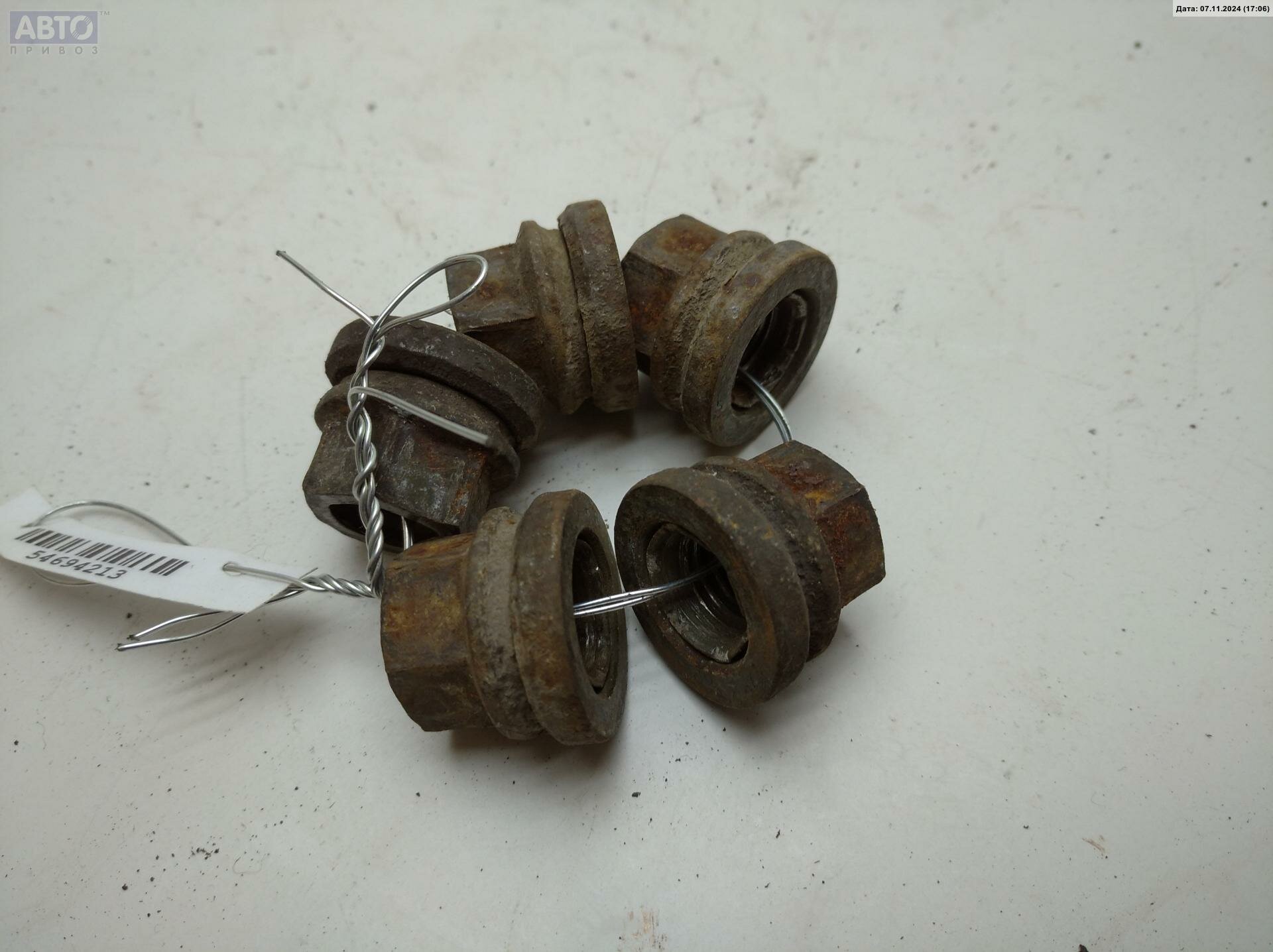 Болт колесный (гайка колесная) Ford Transit (2006-2014)