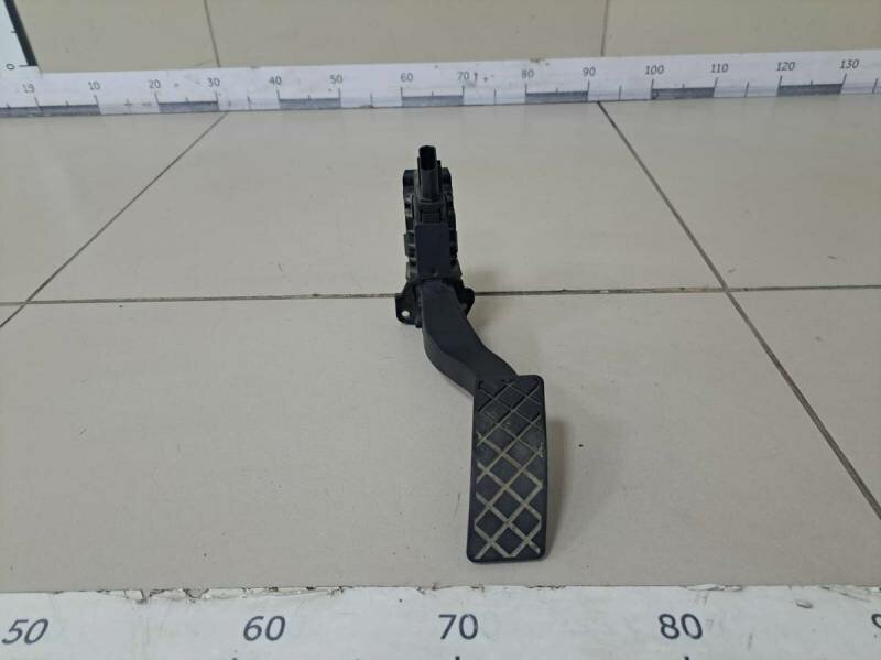 Педаль газа Skoda Octavia A7 2013 кат.номер: 5Q1723503H