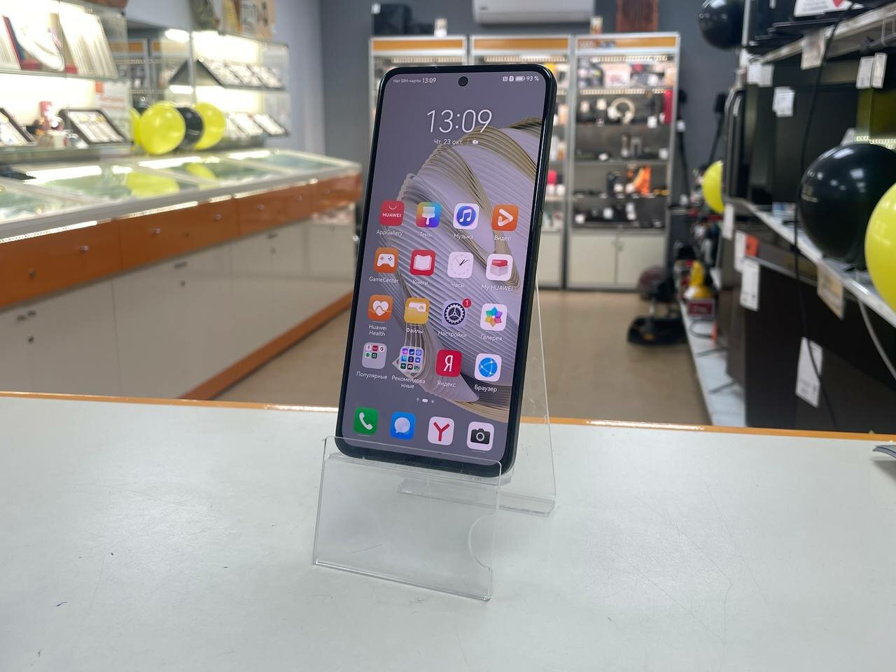 Смартфон HUAWEI Nova 10 SE 8/128 ГБ, Dual nano SIM, сияющий черный Б/У