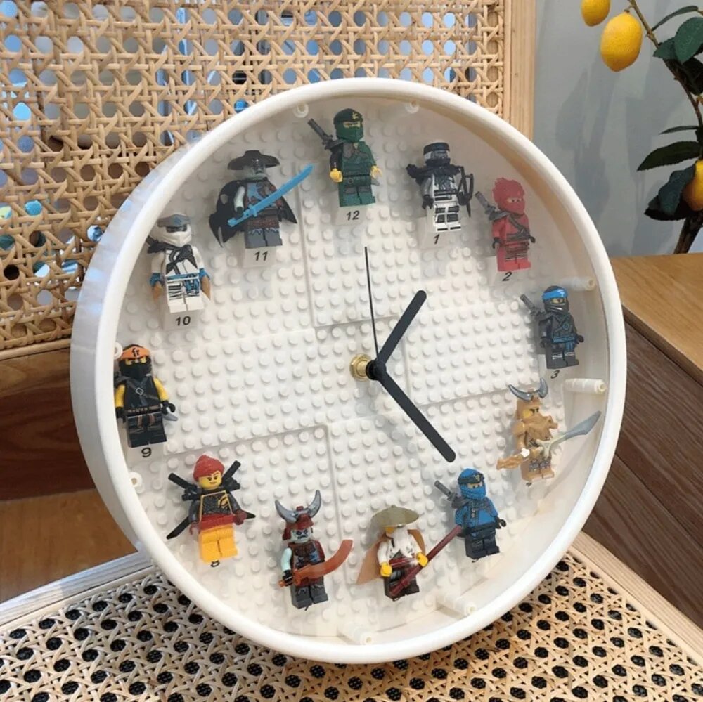 Настенные часы Lego Ninjago 28 см. Кварцевый механизм, круглый корпус, для детской комнаты.