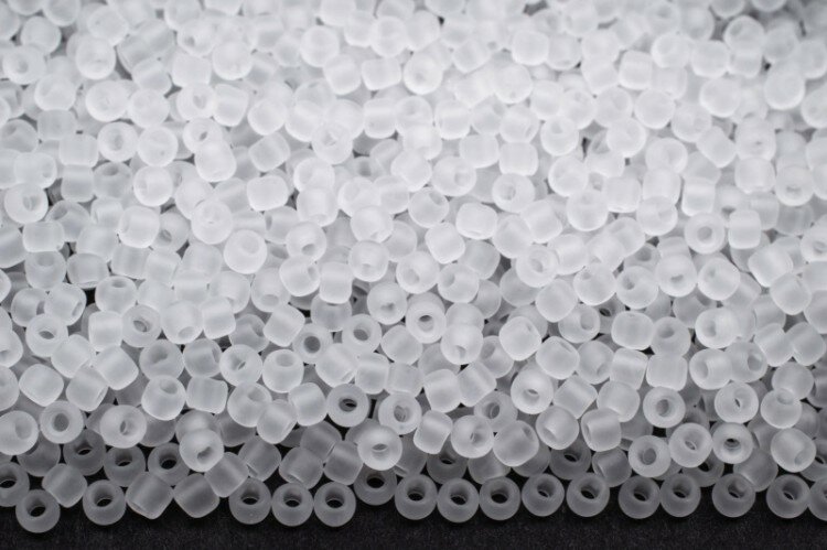 Бисер японский TOHO круглый 11/0 #0001F хрусталь, матовый прозрачный, 10 грамм