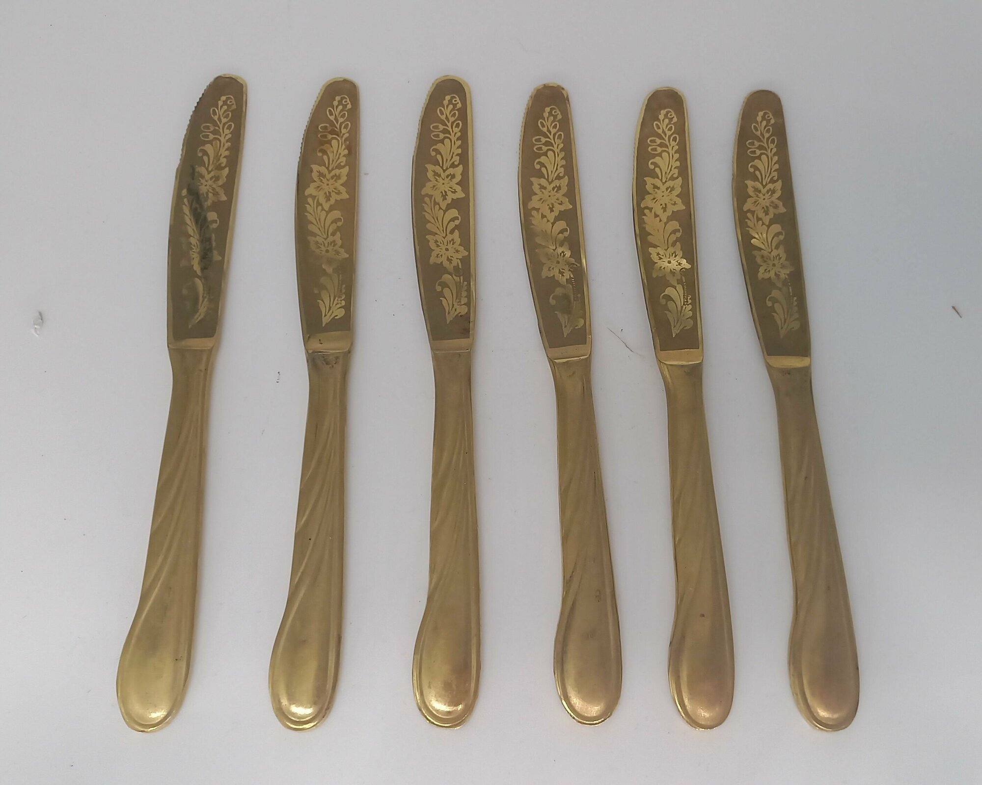 Винтажный советский набор столовых ножей