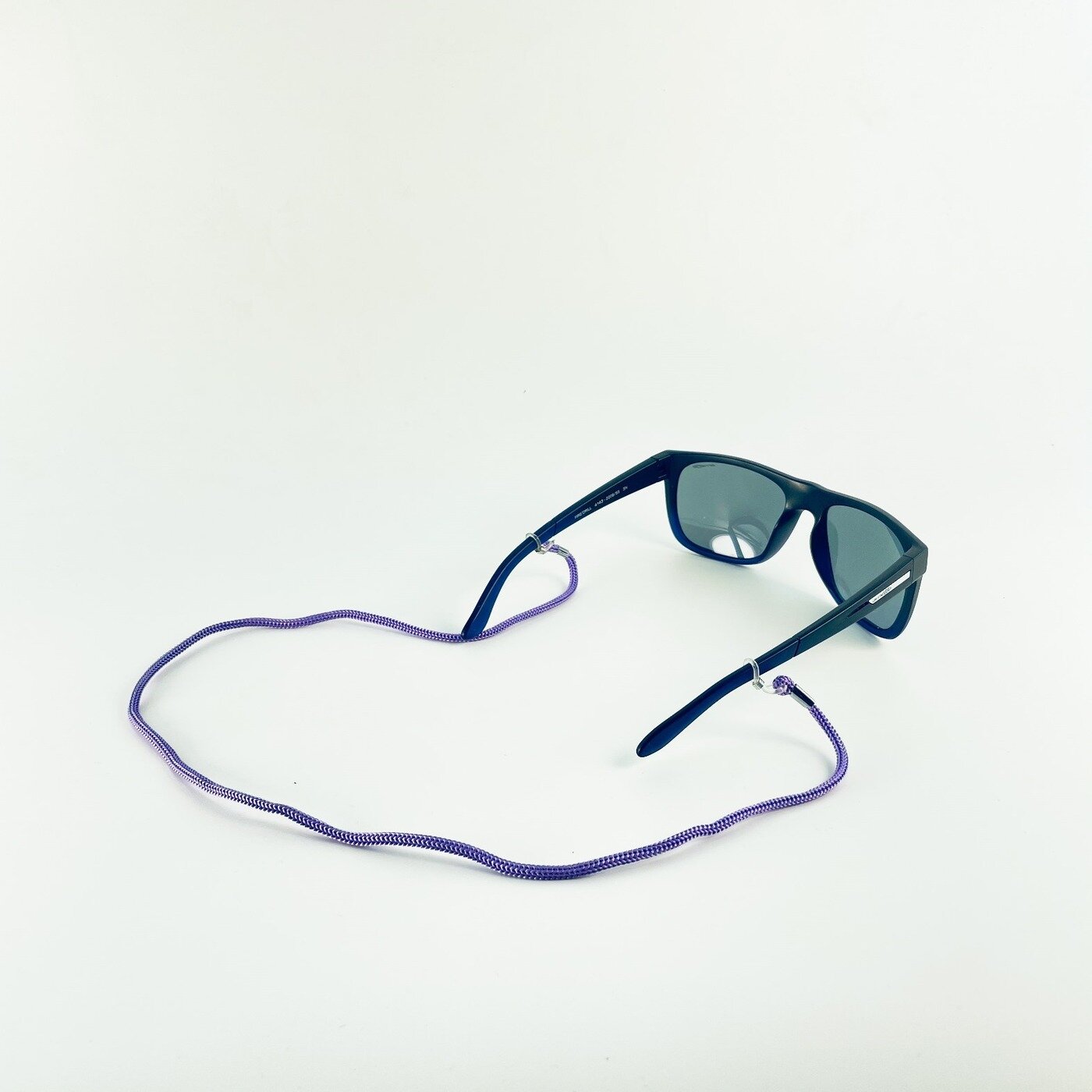 Шнурок для очков фиолетовый