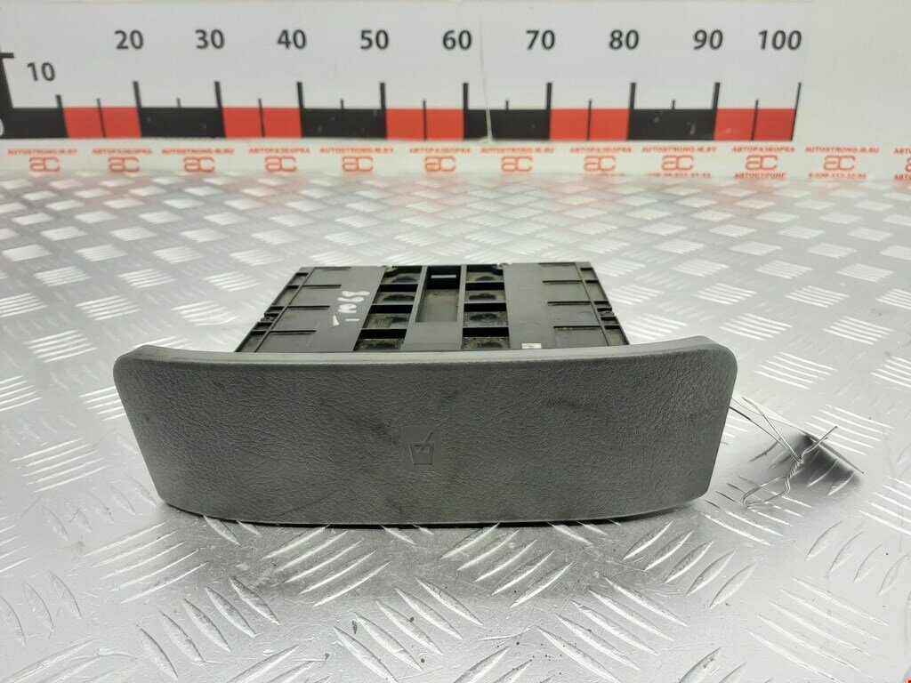 Подстаканник Kia Carnival (Sedona) 1 (UP/GQ) 0K52Y6439X44 арт. 922457
