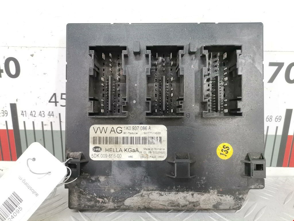Блок комфорта Skoda Superb (3T) 1K0937086A арт. 1624095