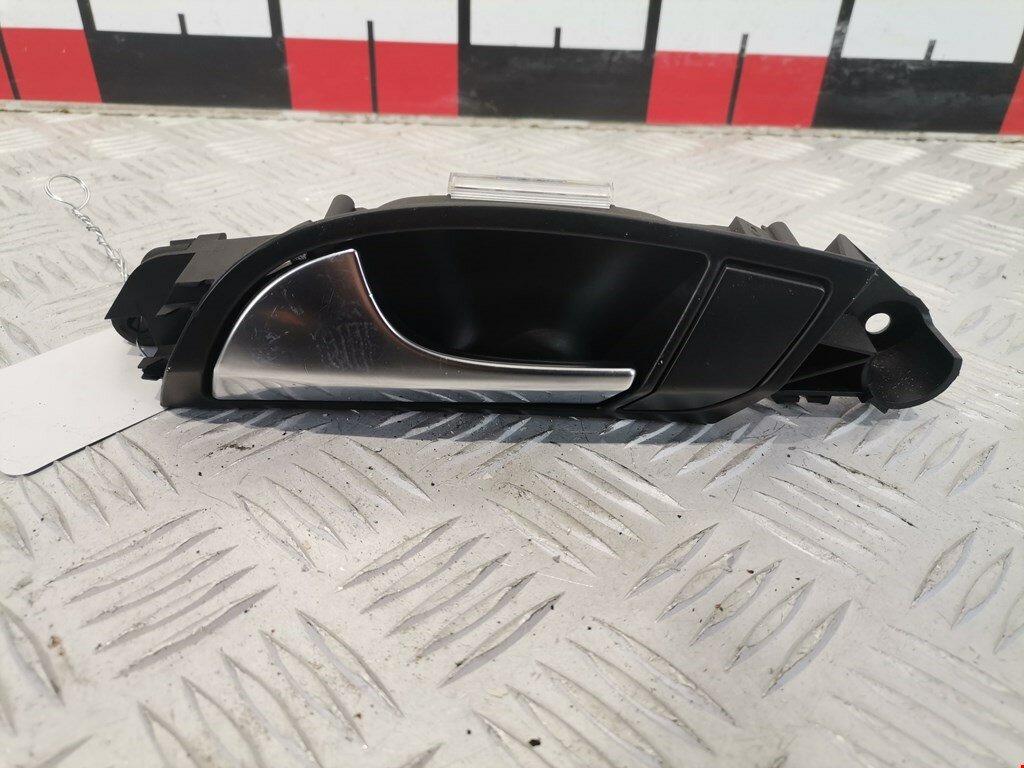 Ручка двери внутренняя задняя левая Audi Q7 4L 4L0837019A арт. 1029641