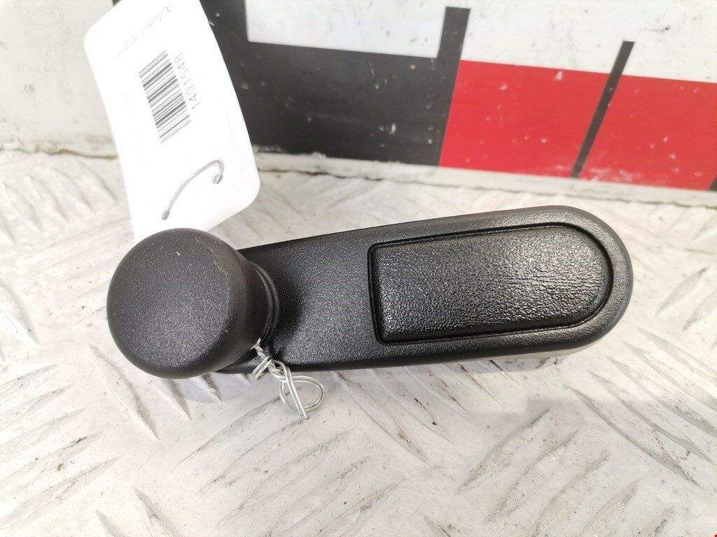Ручка стеклоподъемника Peugeot 206 9240E0 арт. 1491548