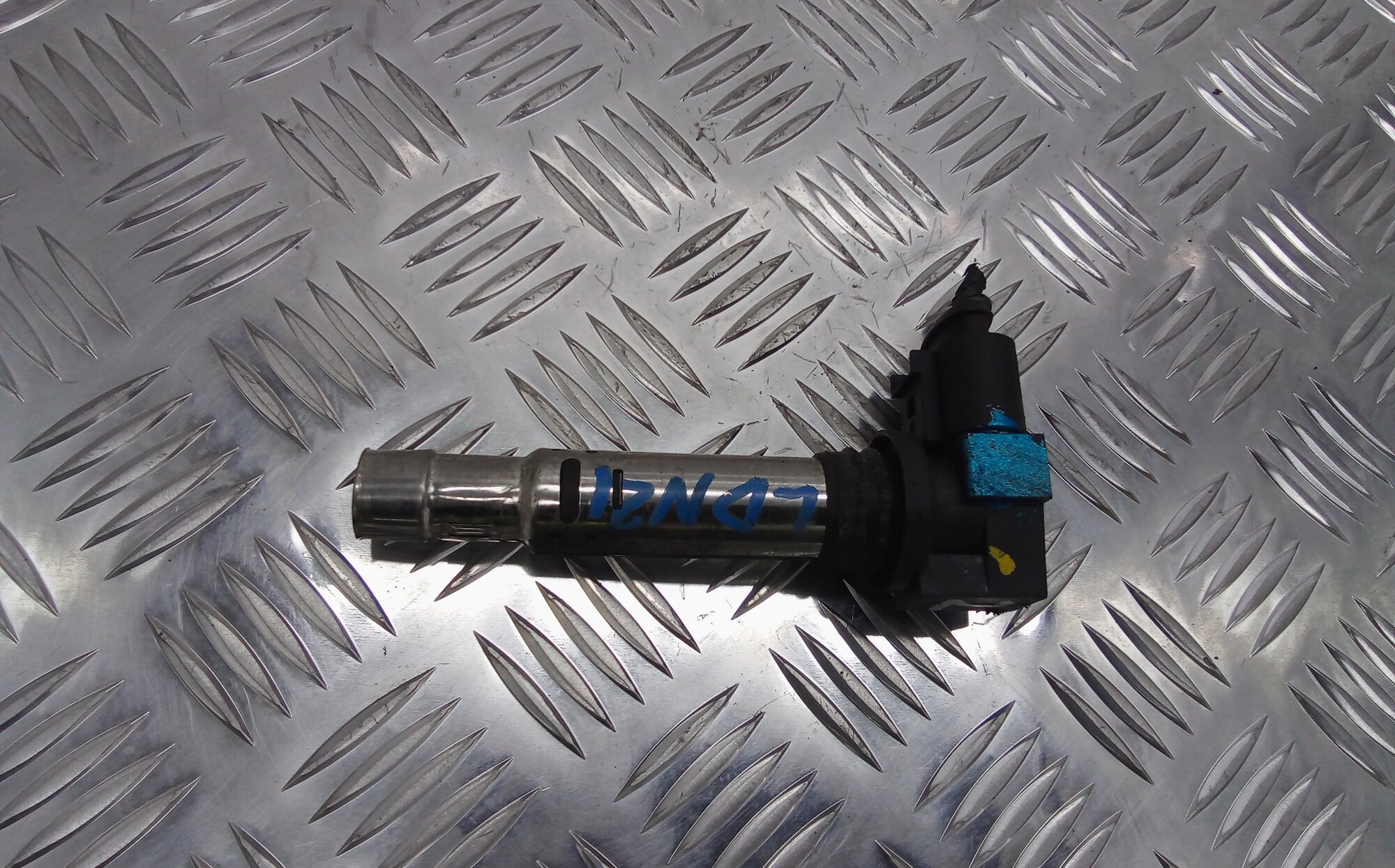 Катушка зажигания бензиновая VOLKSWAGEN GOLF 4, Номер 036905715F