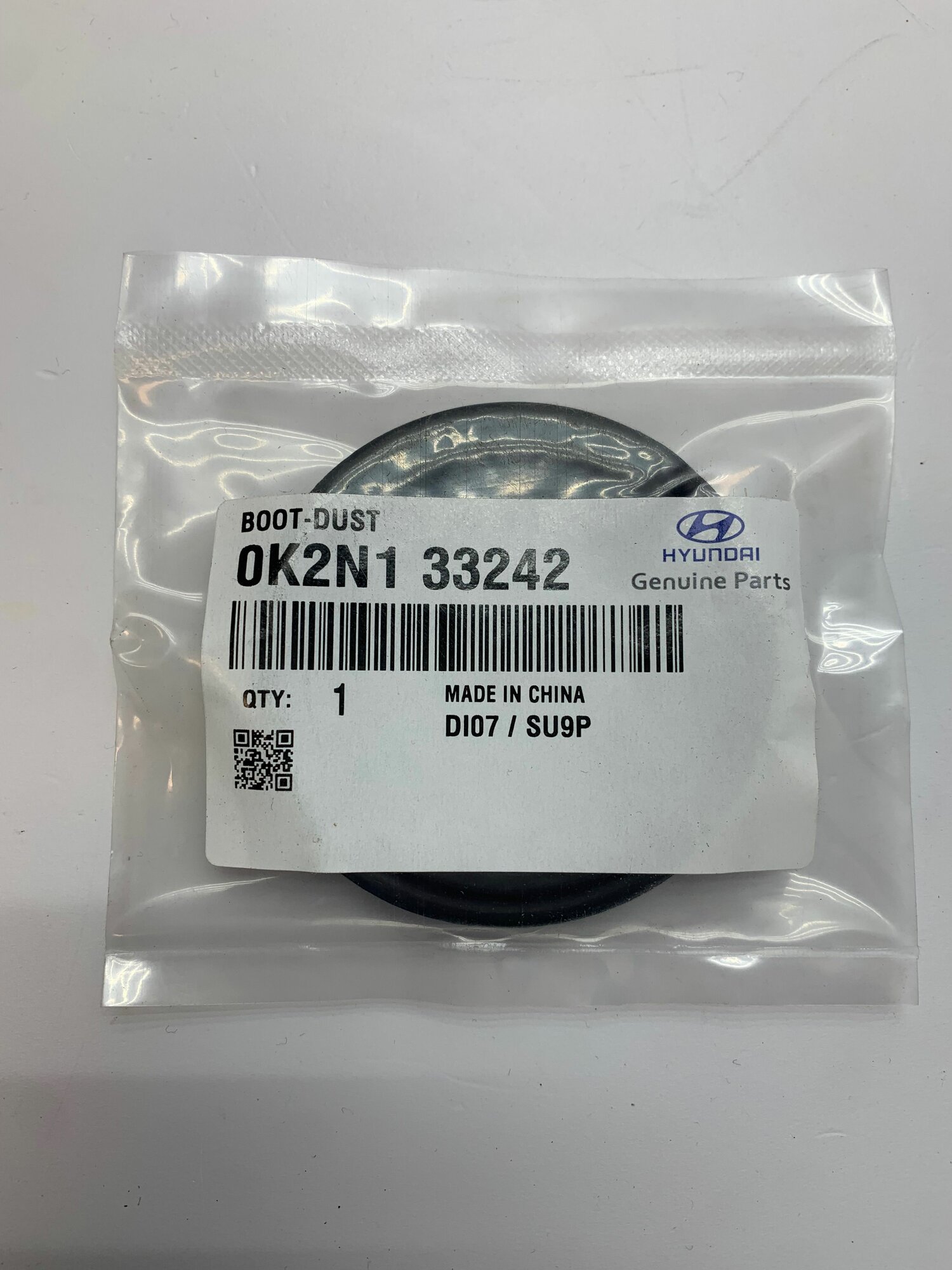 Пыльник поршня переднего суппорта 0K2N133242 HYUNDAI-KIA