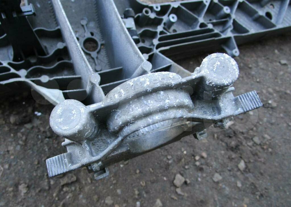 Кронштейн рулевой колонки Smart Fortwo W450 2001