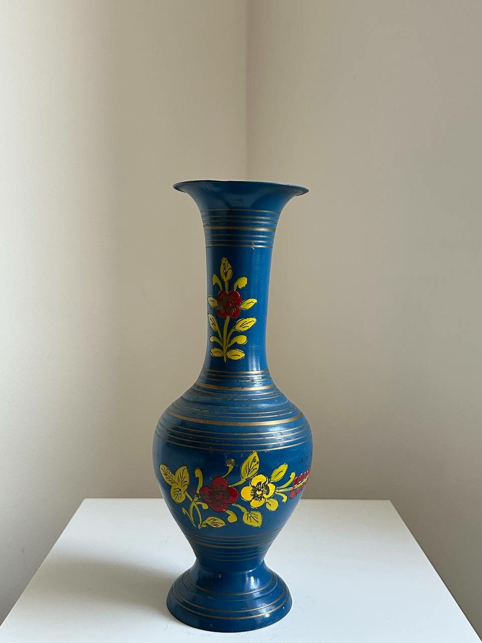 Ваза Кувшин Индия времен СССР Латунь Синяя Цветные Цветы 28 см этикетка