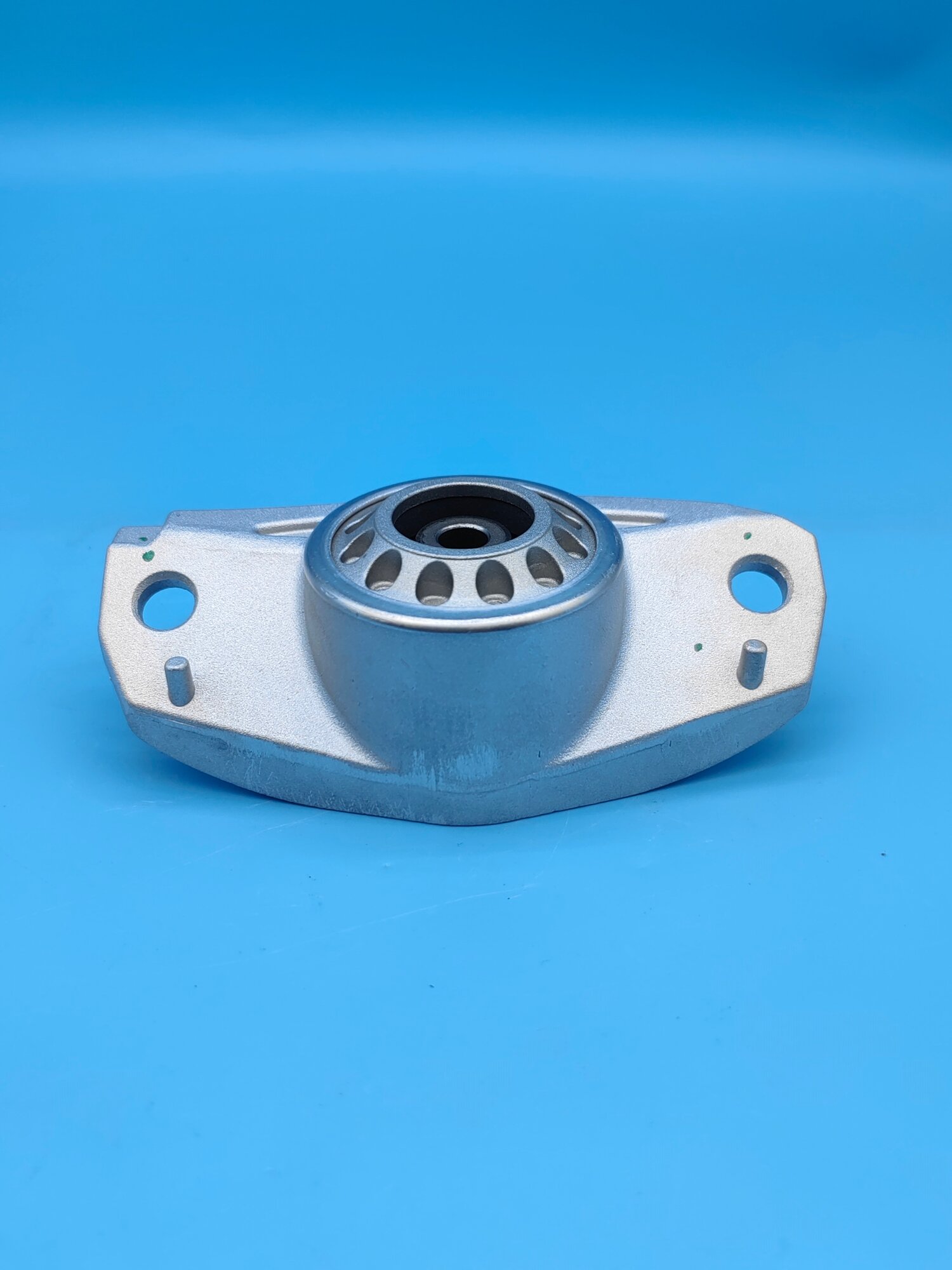 GEELY Опора заднего амортизатора Geely Coolray 4020054800