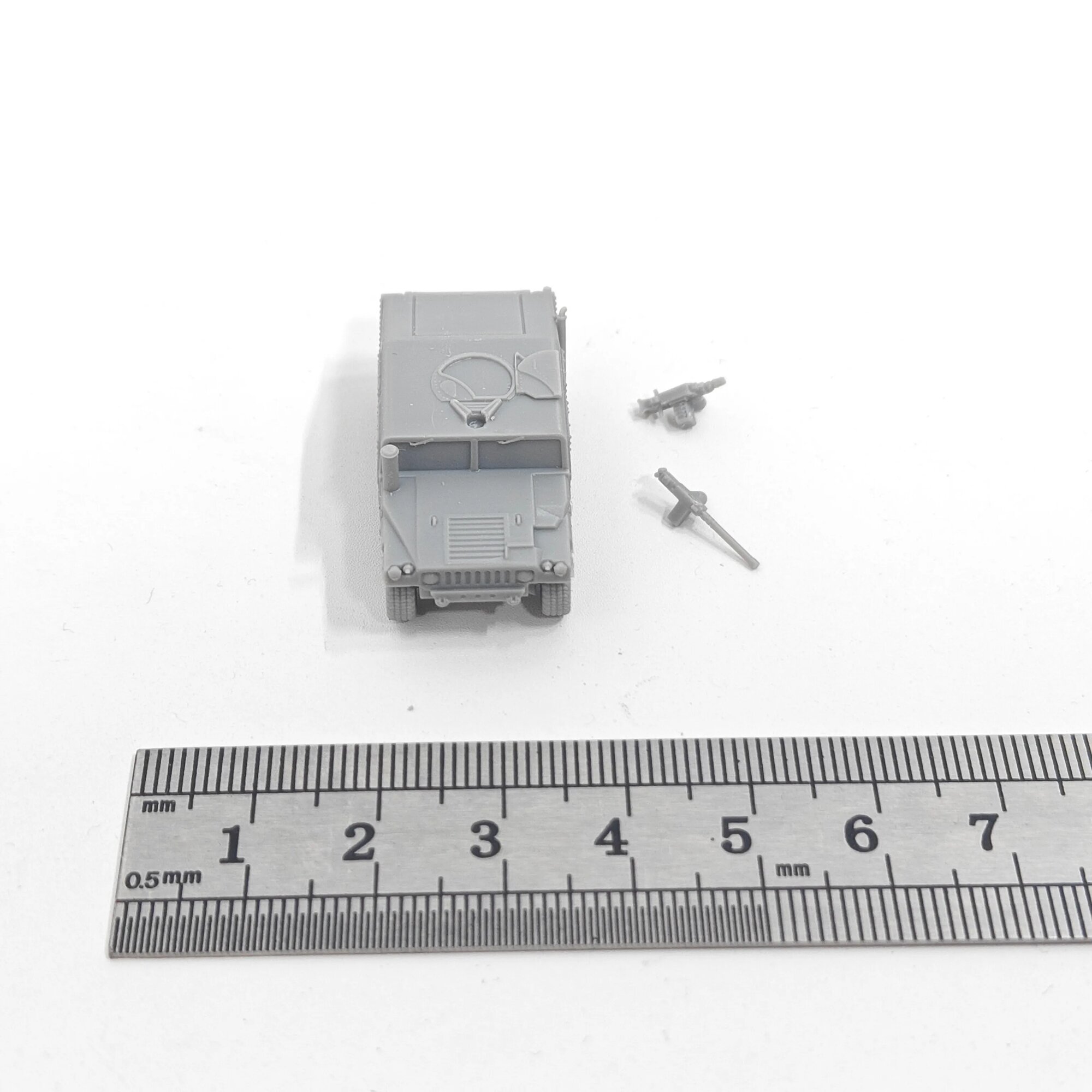 Модель автомобиля Tusk Model HMMWV 1/144