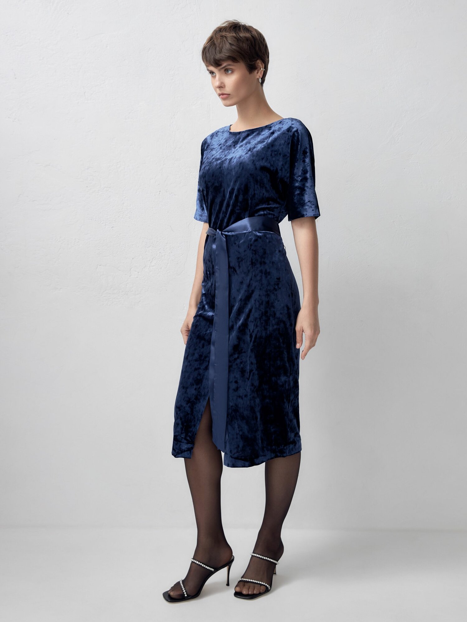 Платье Осень-зима 2023