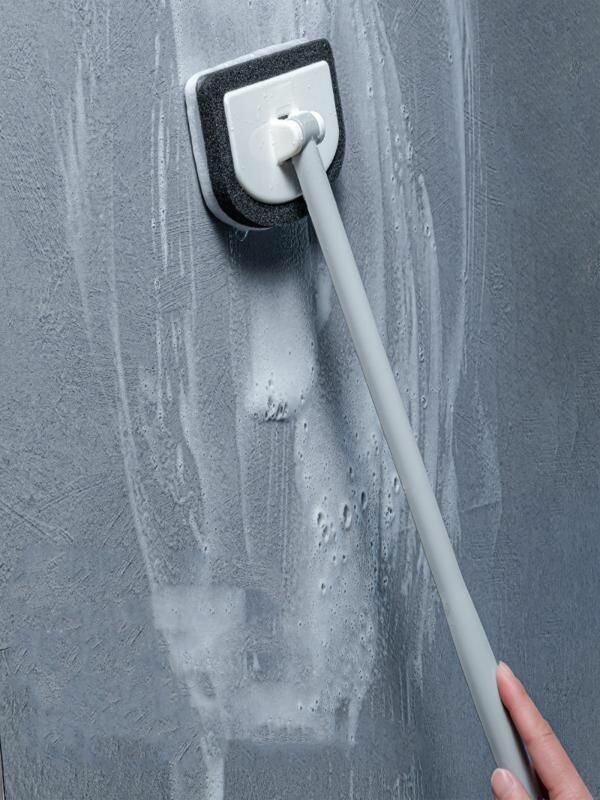 Щетка для чистки ванны