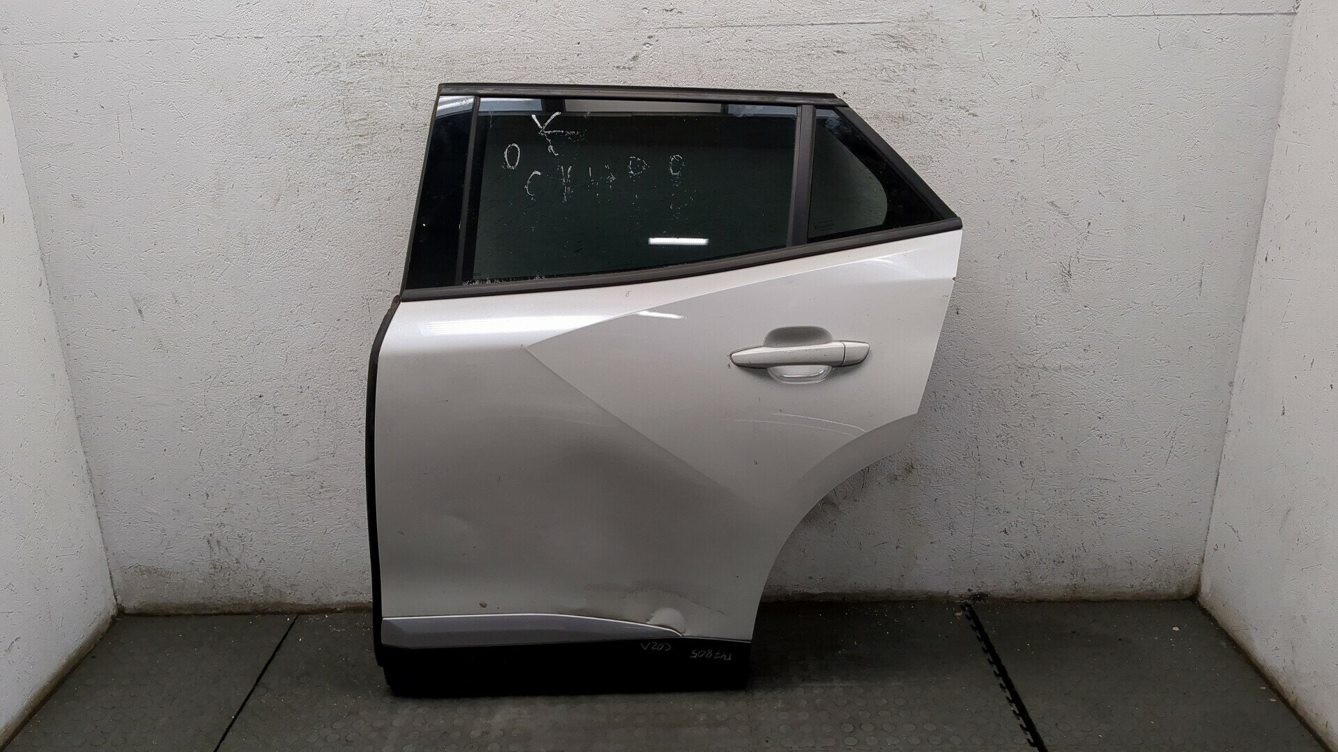 Дверь боковая (легковая) левая задняя Peugeot 2008 Б/У