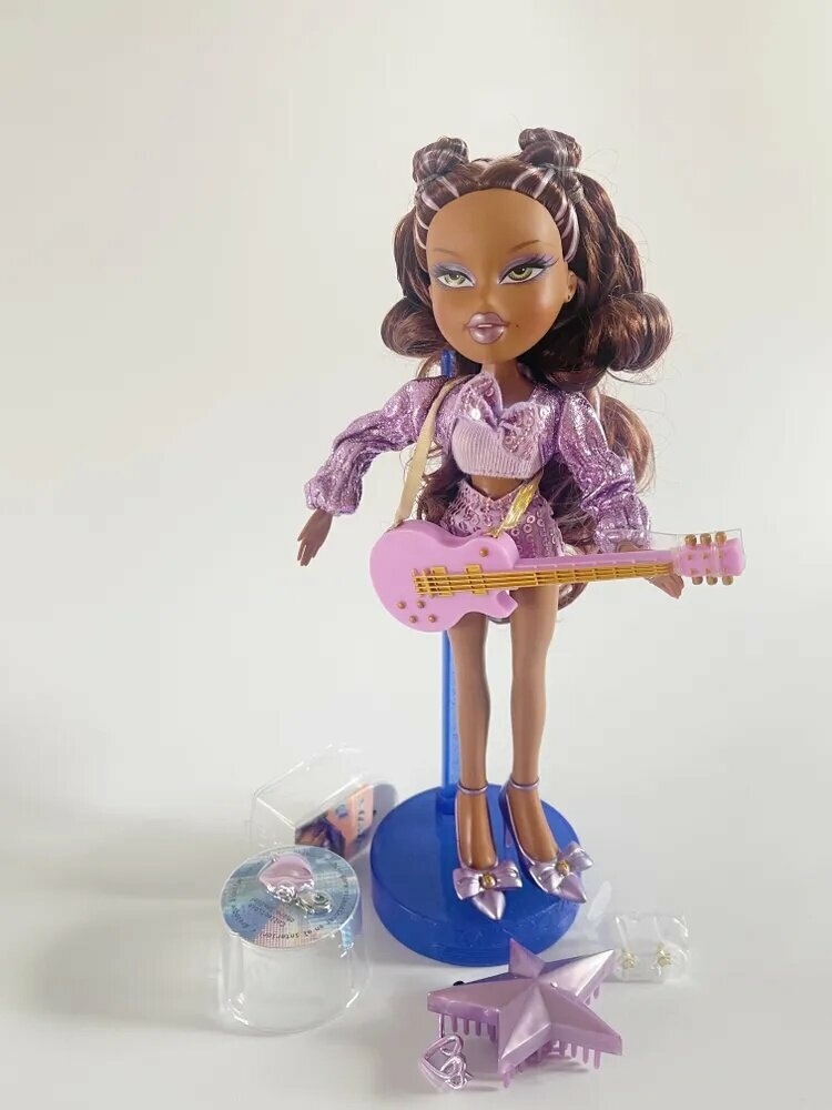 Куклы Bratz, коллекционные модные 25 см, полный комплект (без упаковки)кукла с аксессуарами