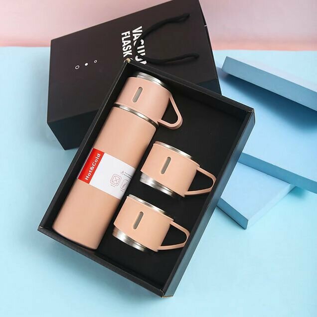 Комплект/Термос+3 чашки/В подарочной упаковке