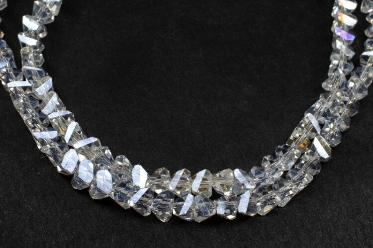 Бусина стеклянная граненая треугольная 5х6х5мм, цвет прозрачный, гальваническое покрытие, 542-030, 1 нить (около 25см, около 85шт)