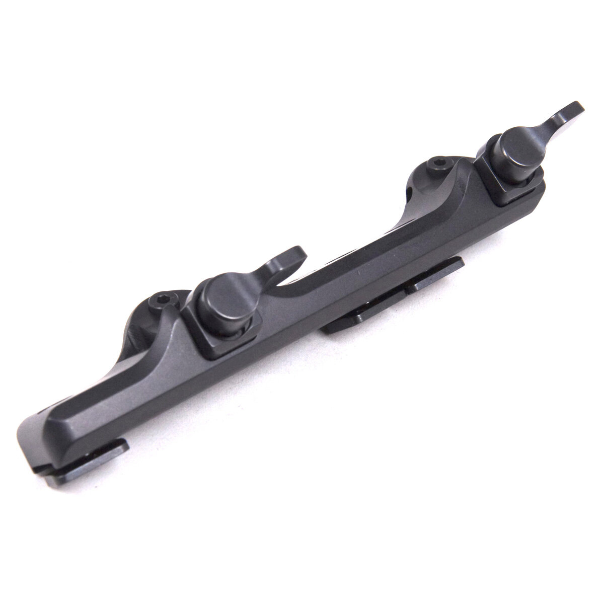 Быстросъемный кронштейн MAK на Blaser R93 под шину Swarovski