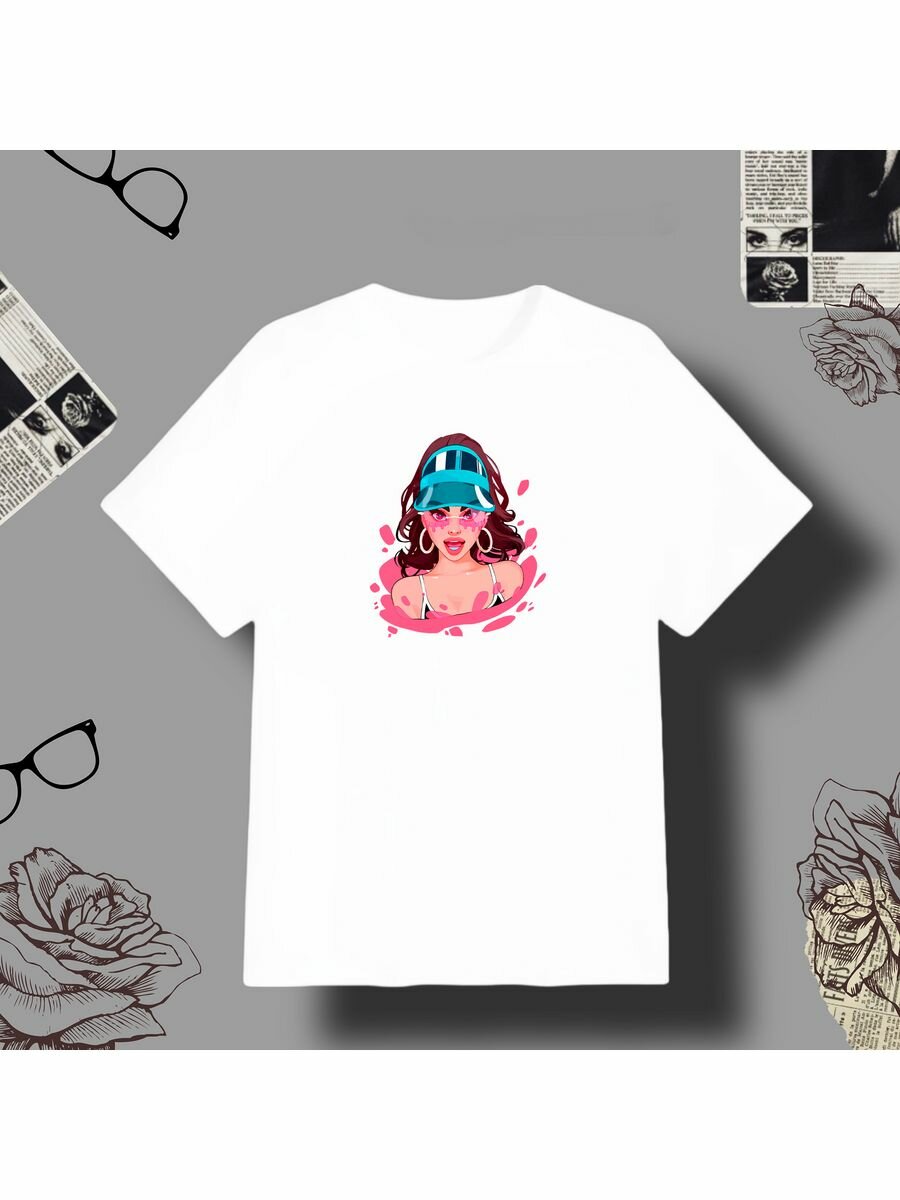 Футболка девушка с кепке в очках