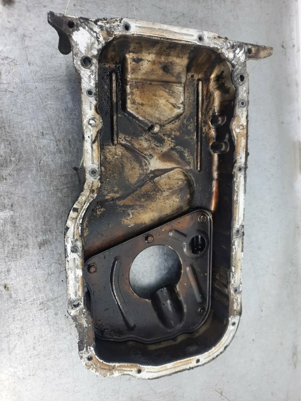 Поддон масляный двигателя Mitsubishi Lancer Cedia MD344617