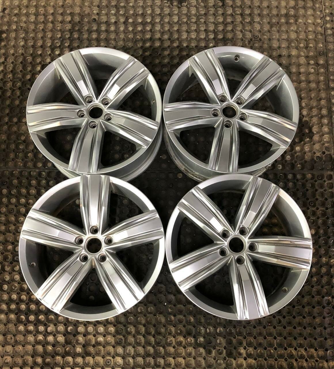 Колесные диски Volkswagen 19x7 PCD 5x112 D57.1 ET43 (оригинал)