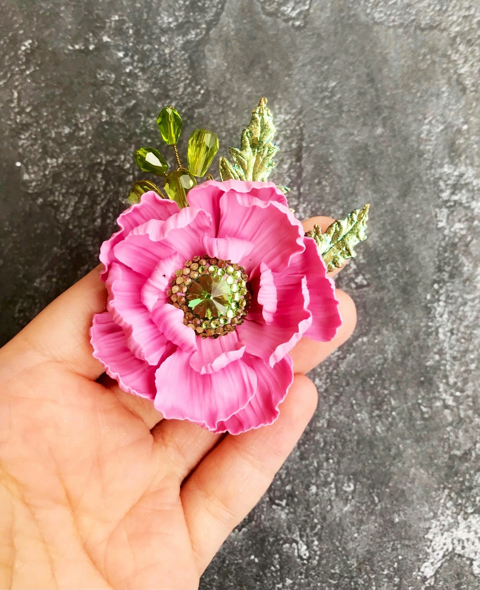 Брошь, горный хрусталь