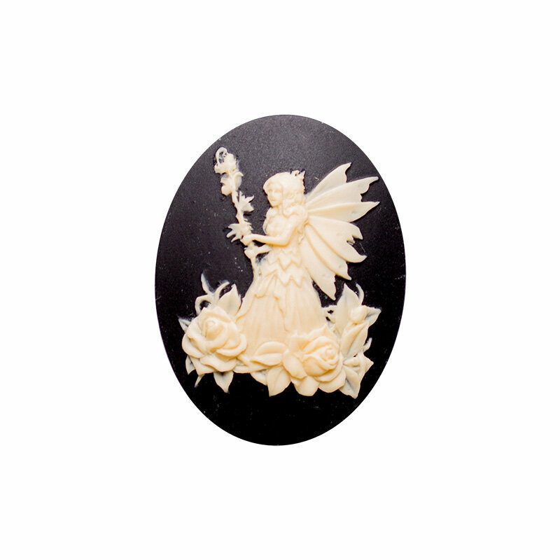 Камея акриловая, 40х30мм, фея с розами, слоновая кость на черном, 1 шт.