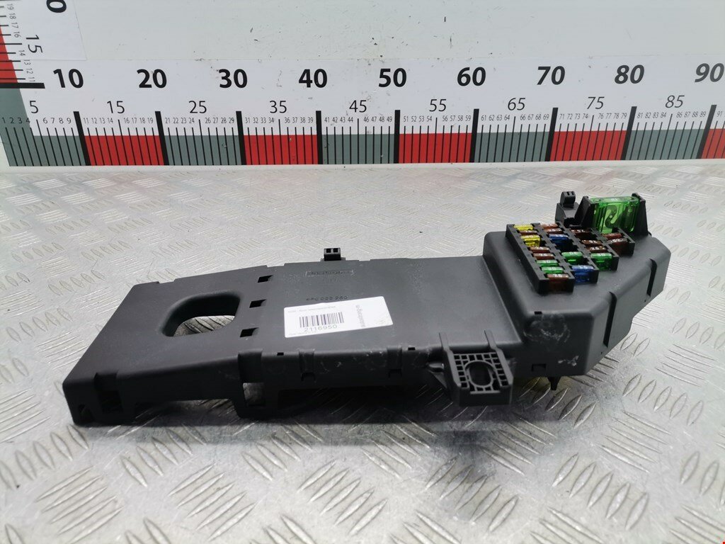 Блок предохранителей Opel Vectra C 93173413 арт. 2116950