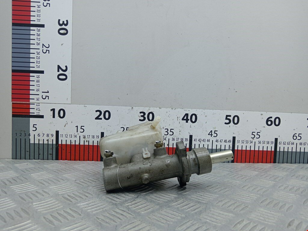 Цилиндр тормозной главный Ford Mondeo 2 арт. 2124329