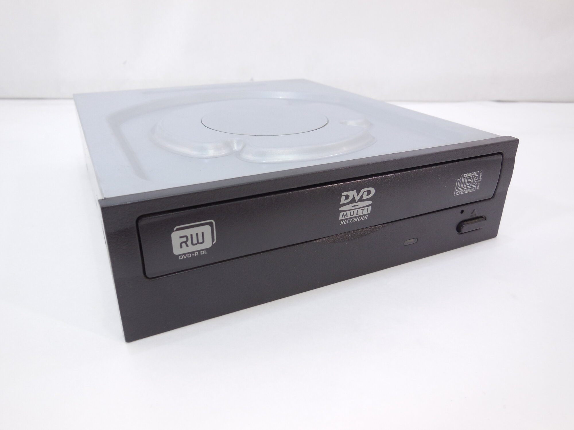 Оптический привод Lite-ON iHAS124 SATA DVD±R/RW, DVD-ROM, CDRW, CD-ROM черный