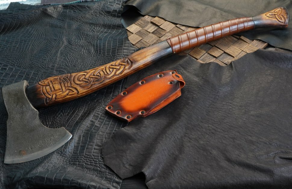 Топор Norman Микула