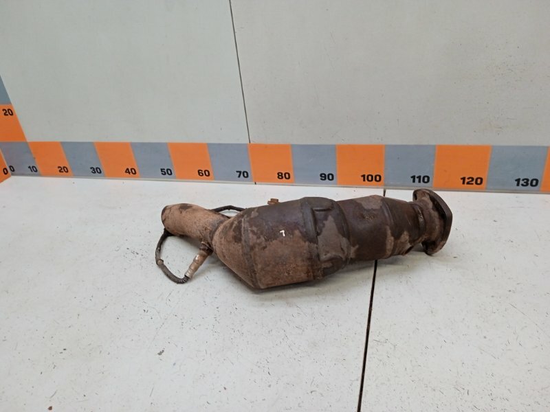 Б/У без катализатора, 3.7 Ауди А8, S8 Приемная труба глушителя Audi A8 2006 D3, 4E2 Лев. 219928 VAG арт. 4E0254501X