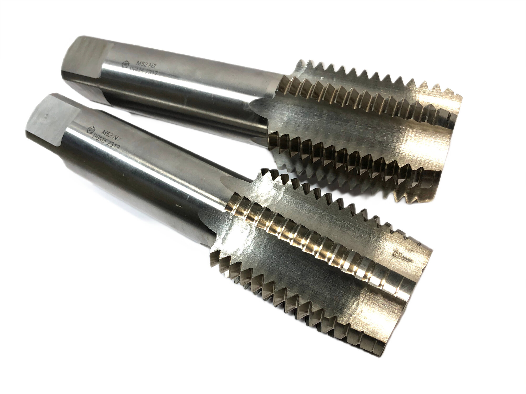 Метчик машинно-ручной М52х5 комплект из 2-х штук Р6М5