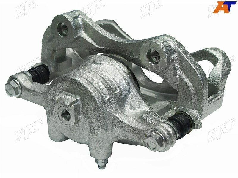 . SAT Суппорт тормозной передний для NISSAN SUNNY B15/WINGROAD/AD Y11/BLUEBIRD SYLPHY G10 левый