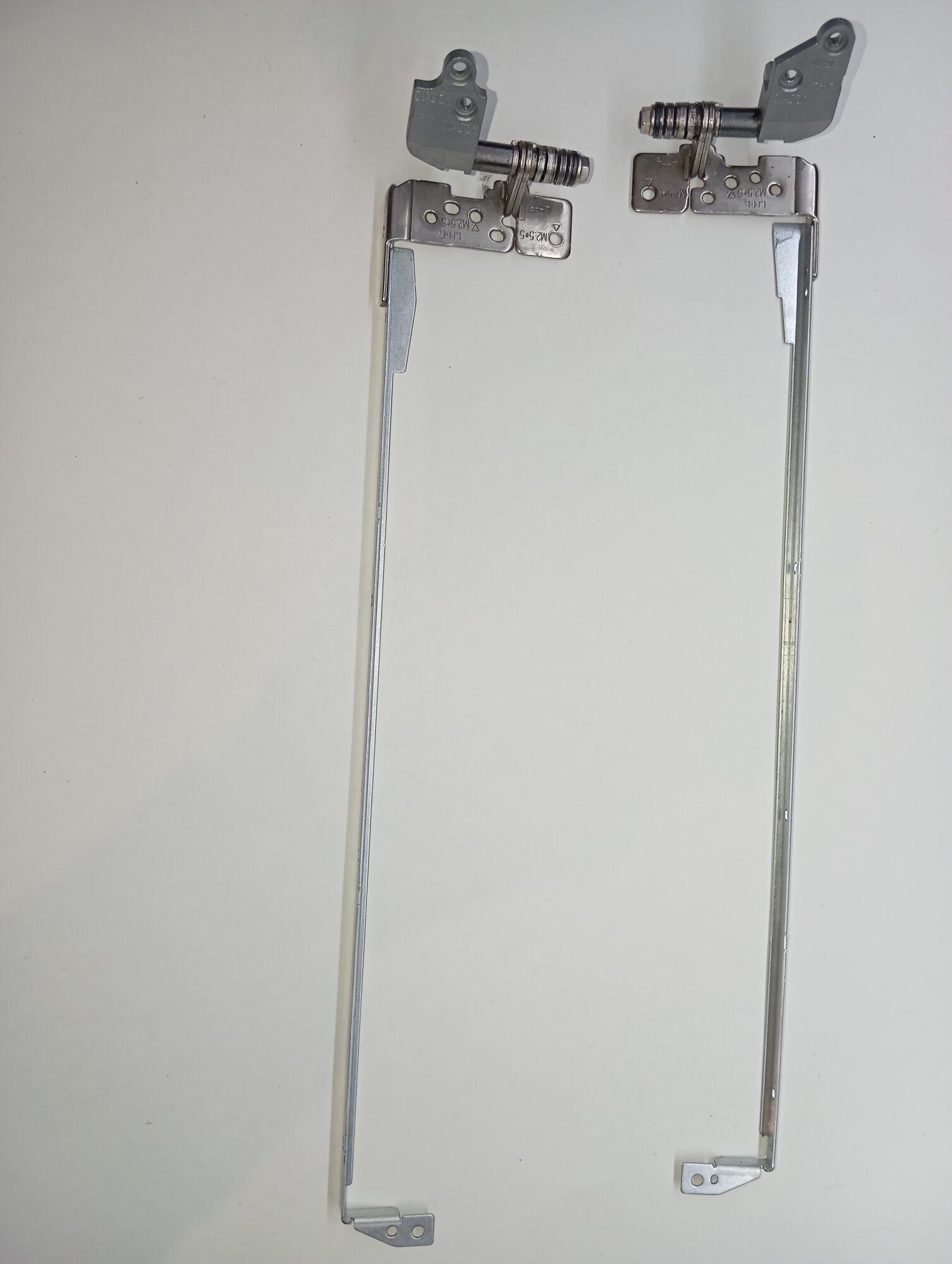 Петли Acer 7736