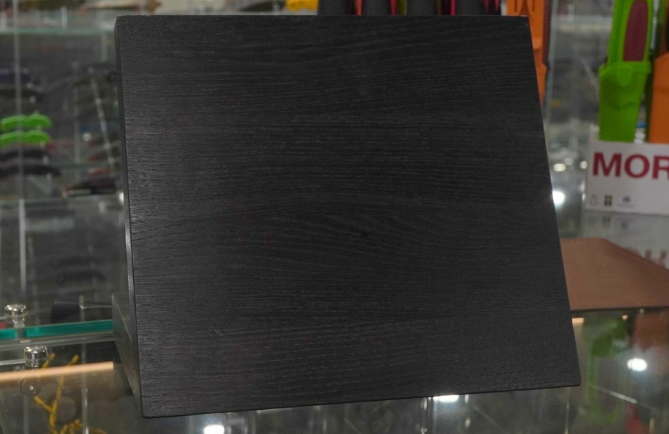 Магнитная подставка-держатель для ножей Иванычъ 250*225 мм