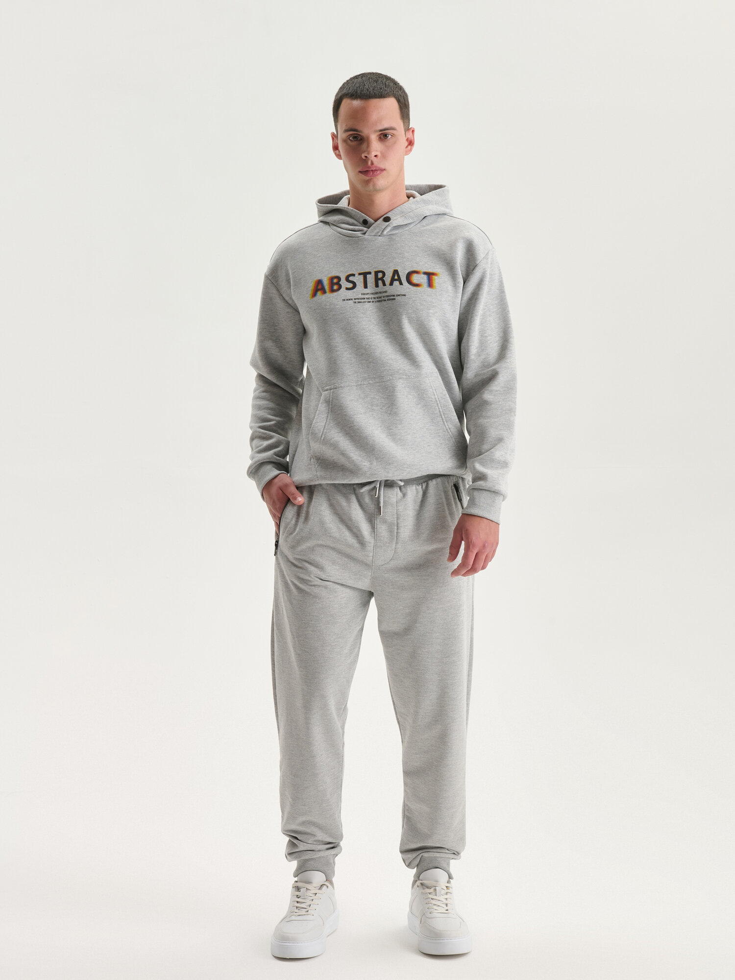 Брюки спортивные