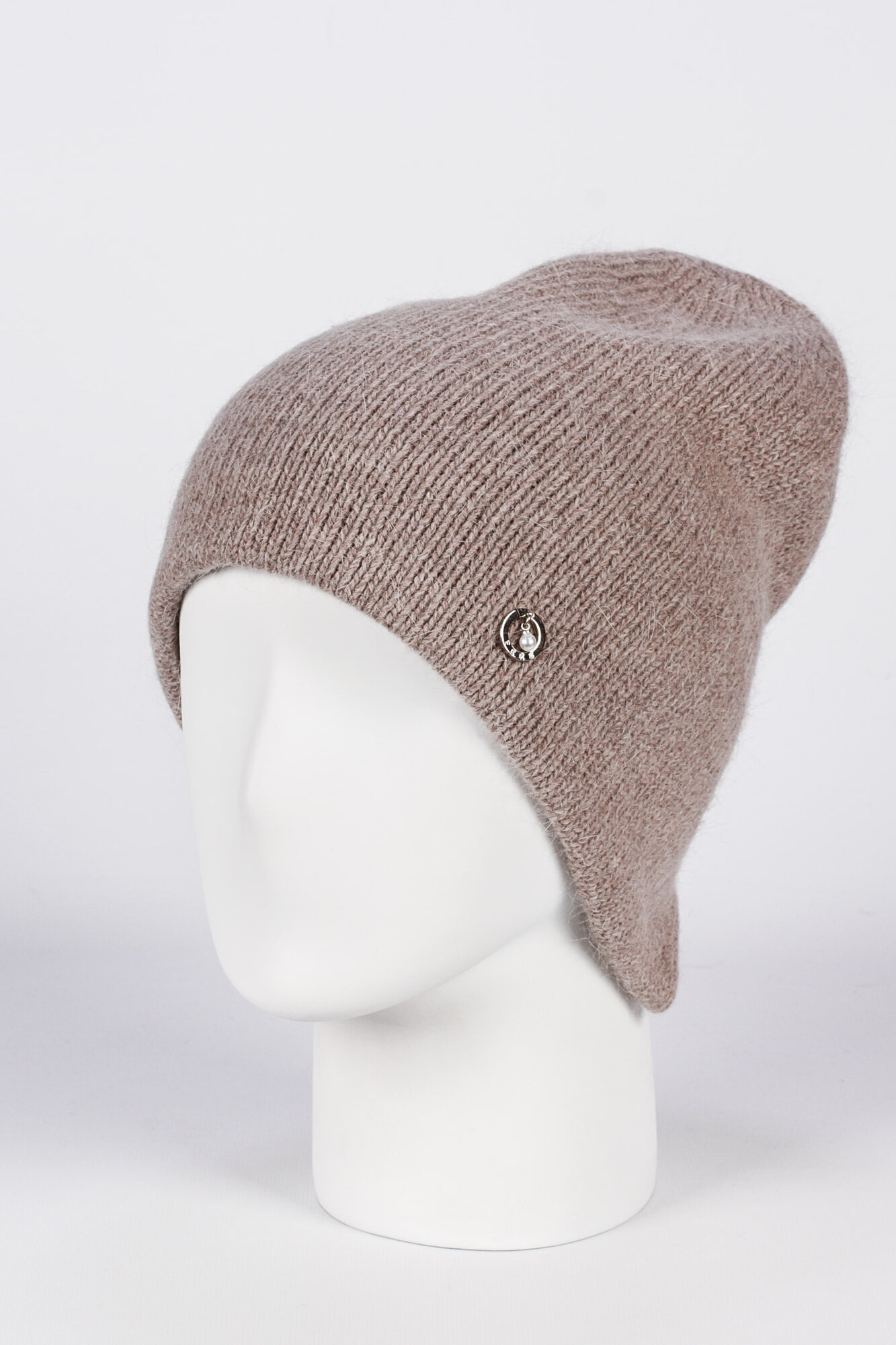 Шапка для женщин