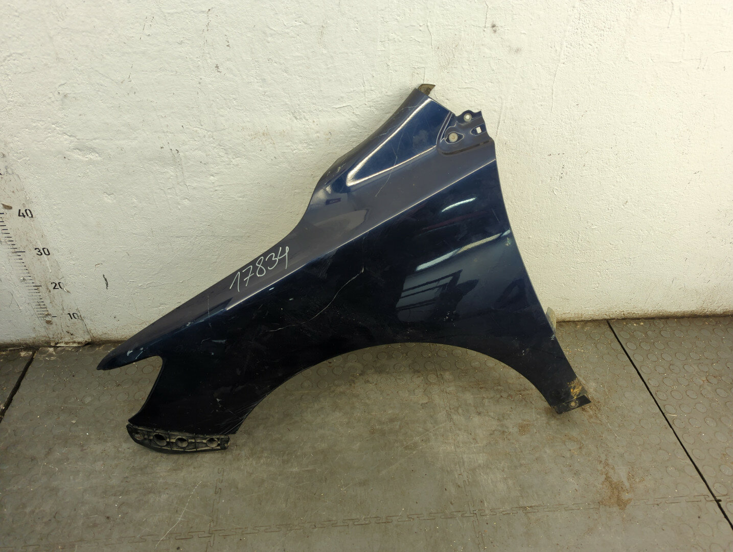 Крыло левое переднее Toyota Corolla E15 Б/У
