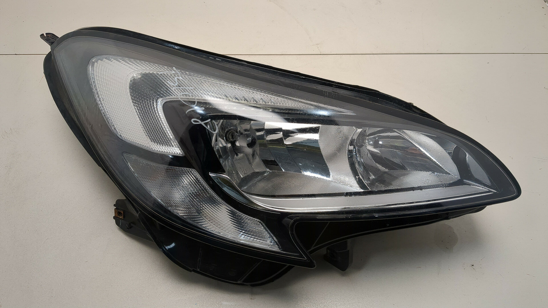 Фара (передняя) правая Opel Corsa E Б/У