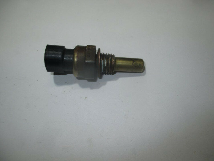 Датчик температуры 12608814 15404280 AVEO NEXIA LANOS LACETTI OPEL KADETT E ВАЗ 2108-2112,