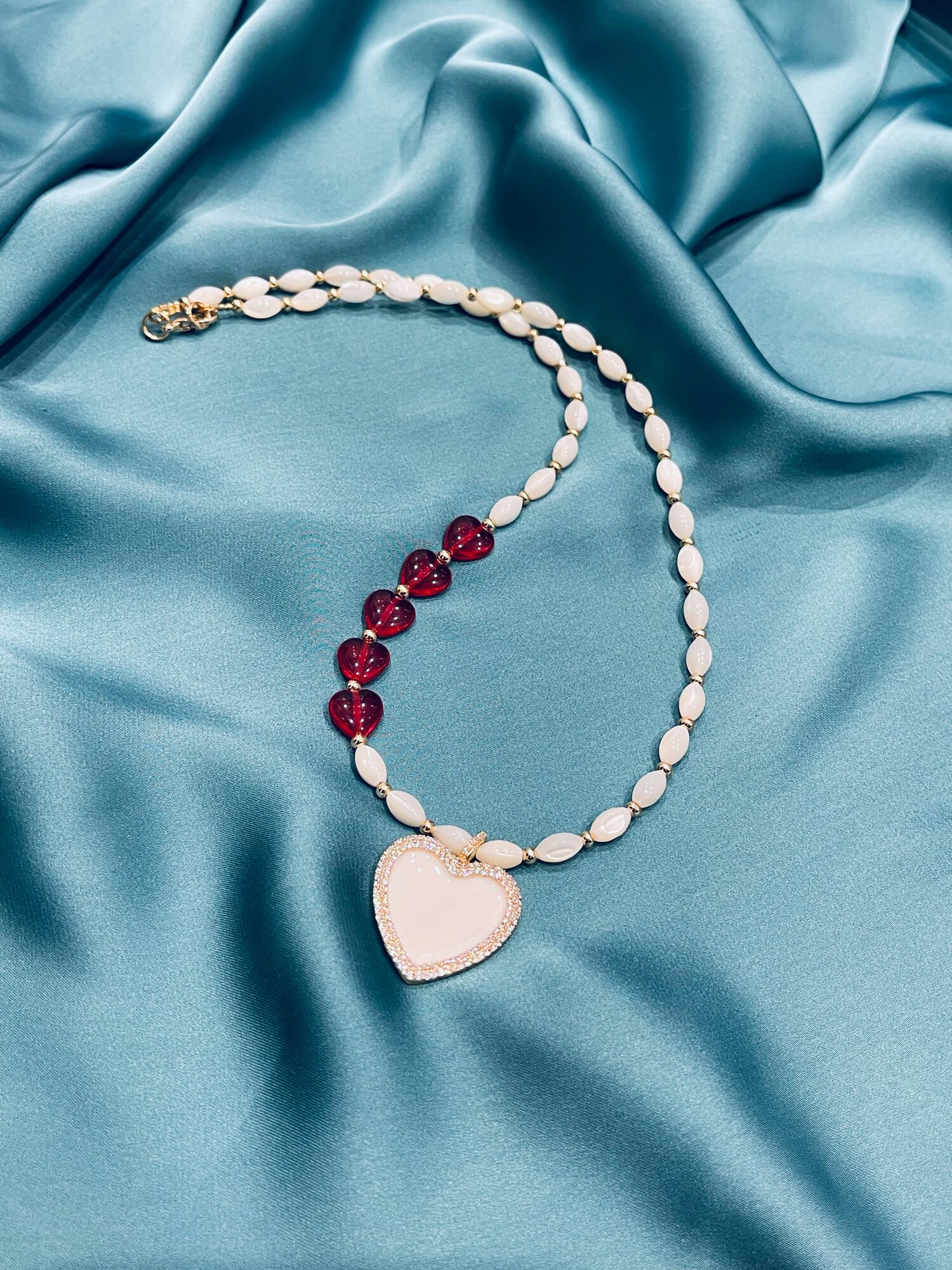 Колье, перламутр