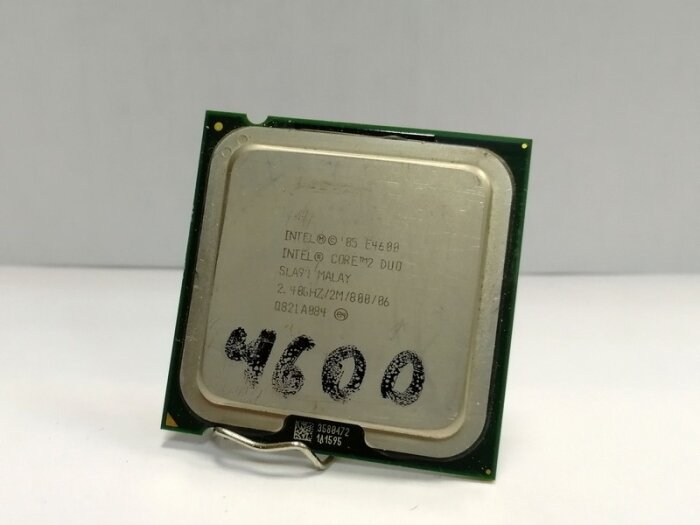 Процессор два ядра Intel Core 2 Duo E4600 SLA94