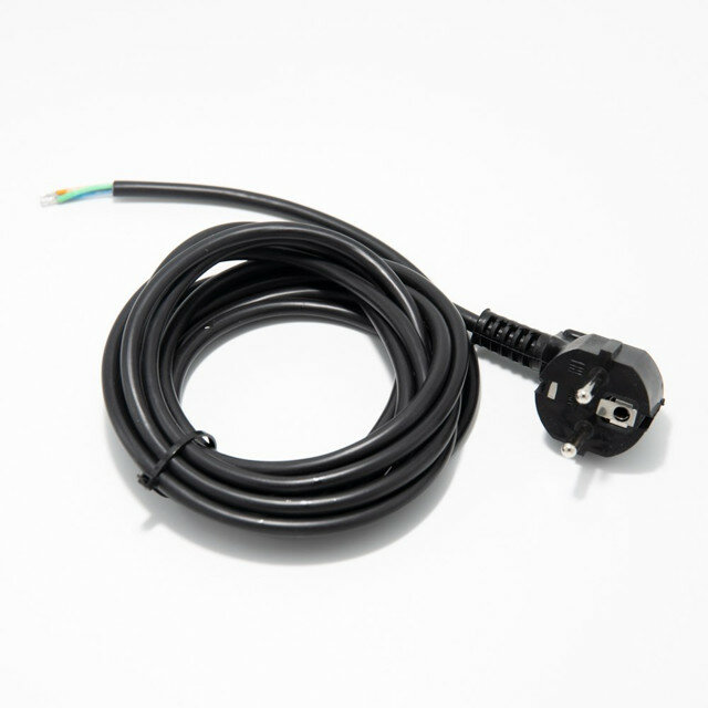 Кабель с вилкой реальная электрика армированный ПВС 3х0,75мм 3 м черный