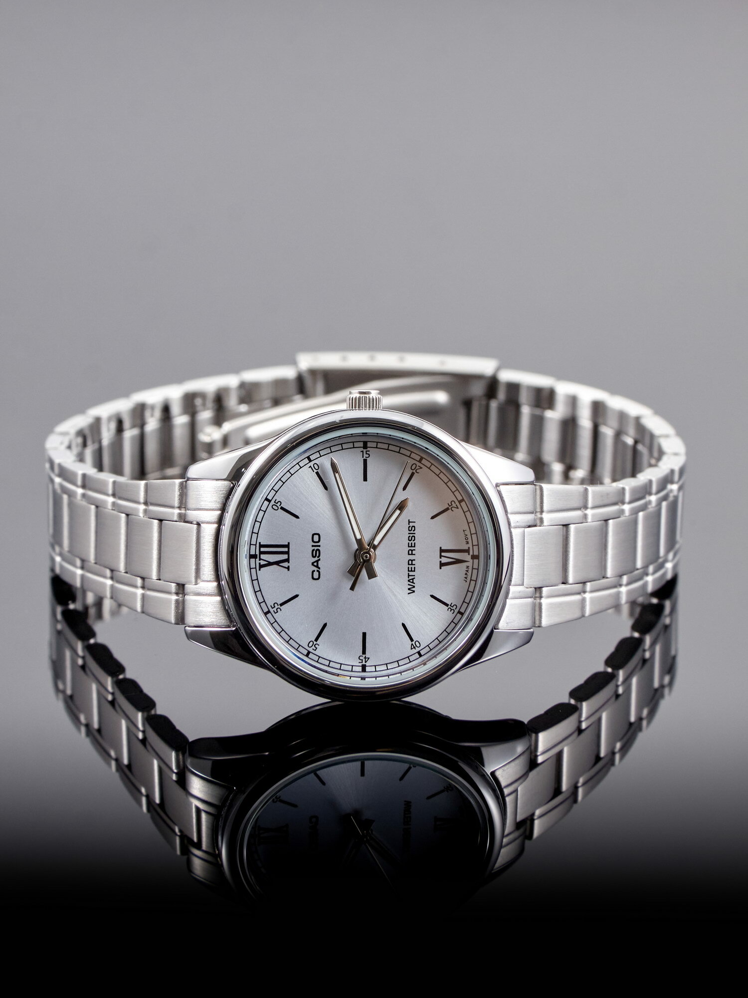 Наручные часы CASIO Классика, хром — фото 1