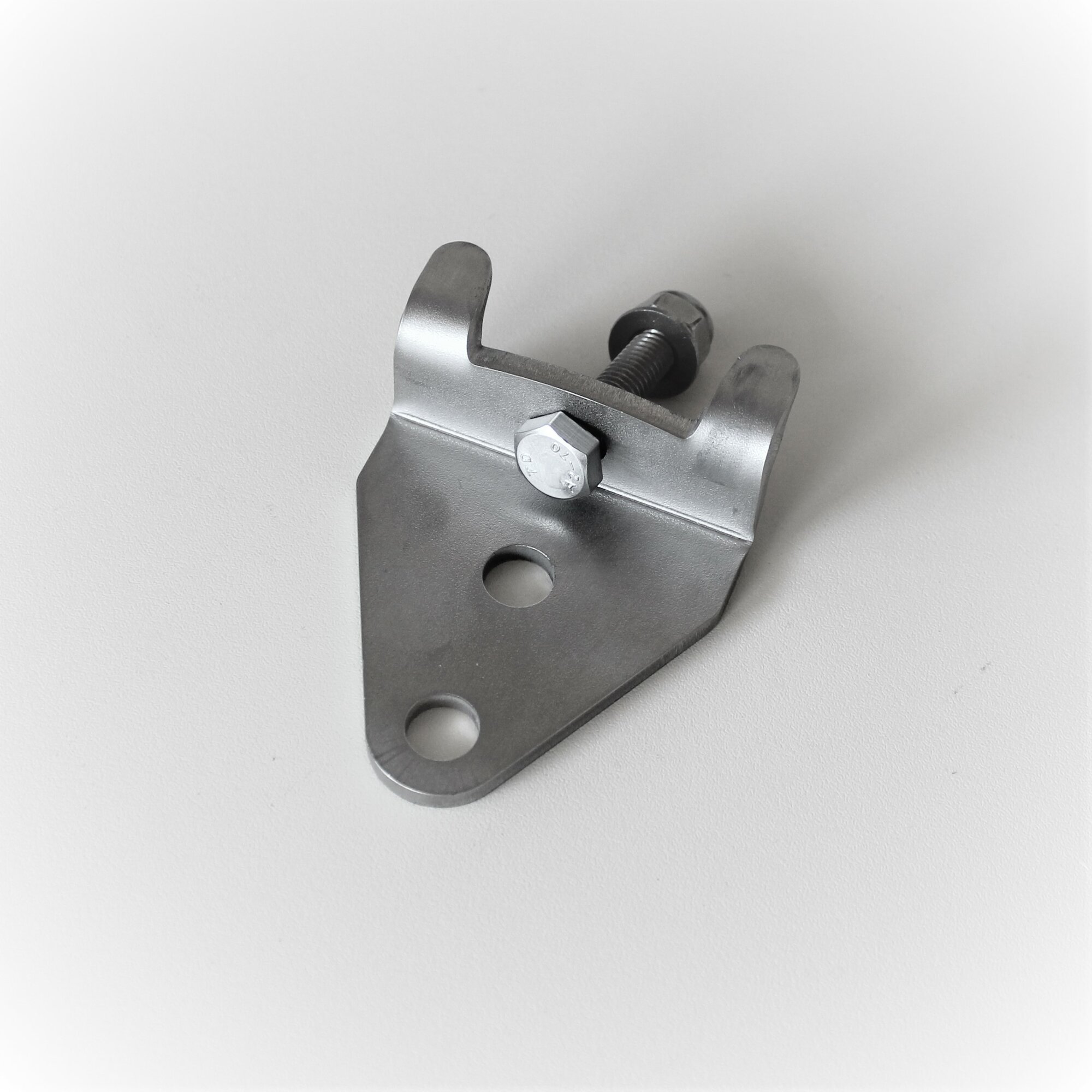 Пластина-кронштейн для рулевой тяги Yamaha